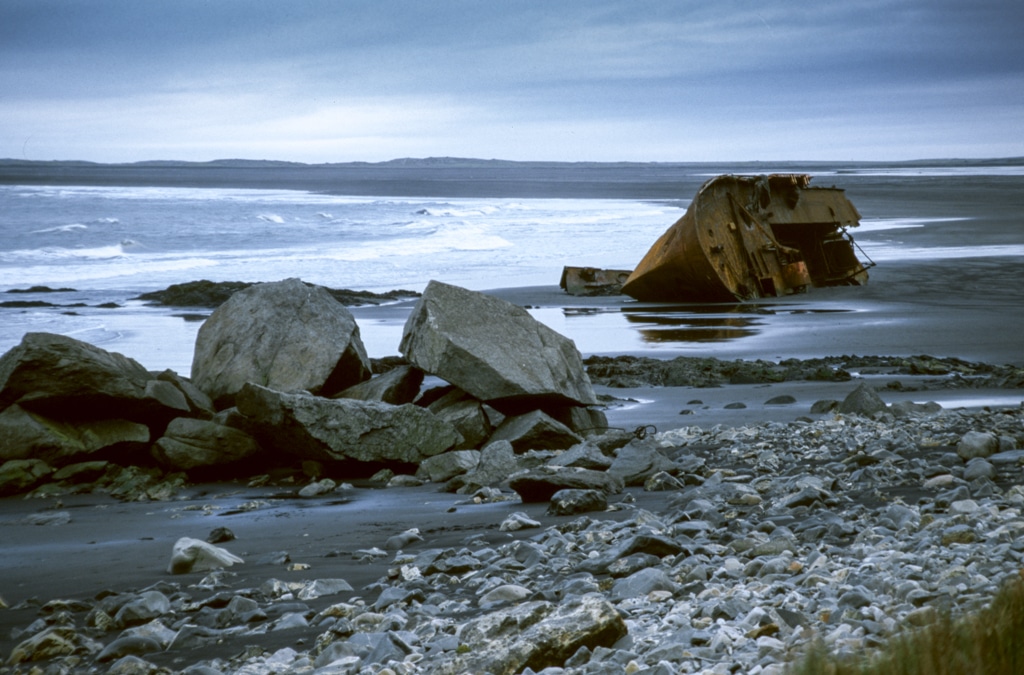 L’Île d’Enfer / Vítiseyjan chap.1b/fyrsti 1b – L'Île d'Enfer / Vítiseyjan